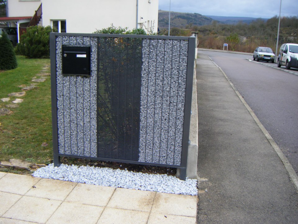 Mur De Cailloux Dans Grillage – Mur Grillage Rempli Cailloux – CASZ